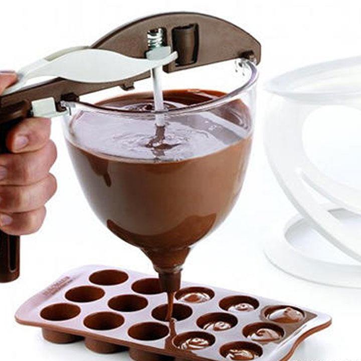 ACC086 FUNNEL CHOC SILIKOMART – LAOUDIS FOODS